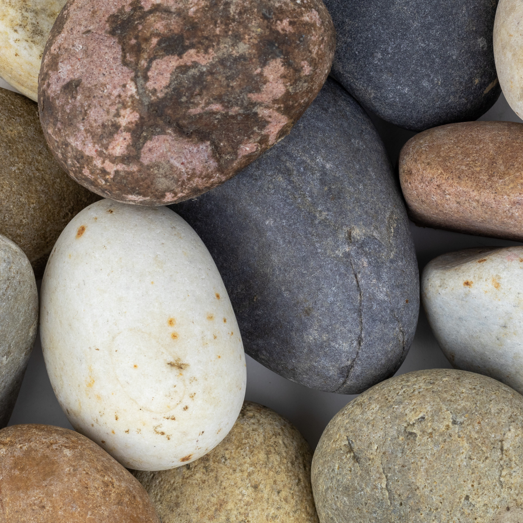 Mowgli Mix Tumbled Loose Pebbles | Natural Stone Resources